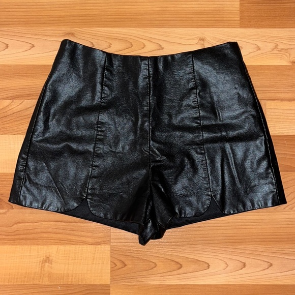 Forever 21 | Shorts | Leather Pleated Shorts Forever 2 Pleather Faux ...